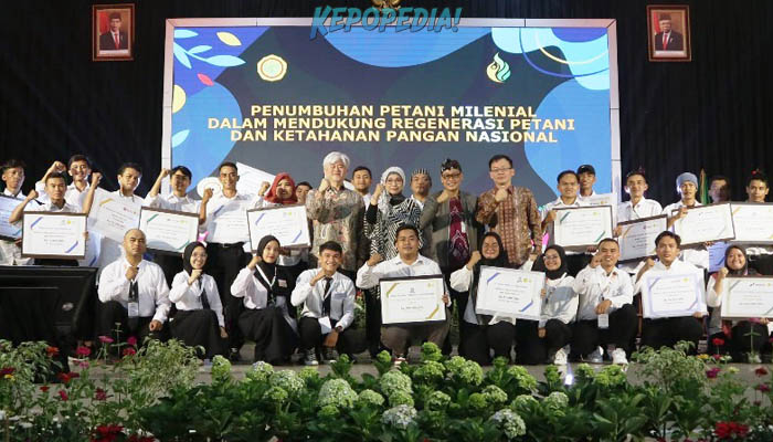 Kementan Lepas 13 Alumni Polbangtan Malang Ikuti Program SSW ke Jepang