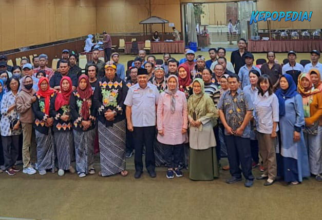 Polbangtan Kementan dan DPR RI Gelar Bimtek Peningkatan Kompetensi Digital Petani di Blitar